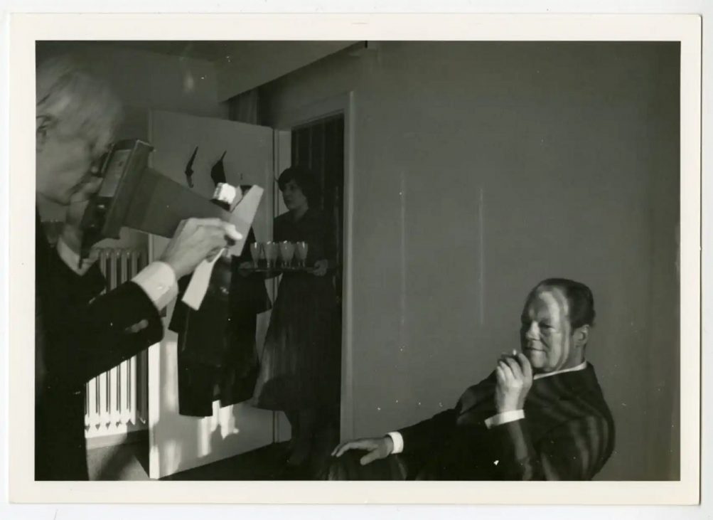Andy Warhol, în intimitate - Fotografii și mărturisiri ale omului lui ...
